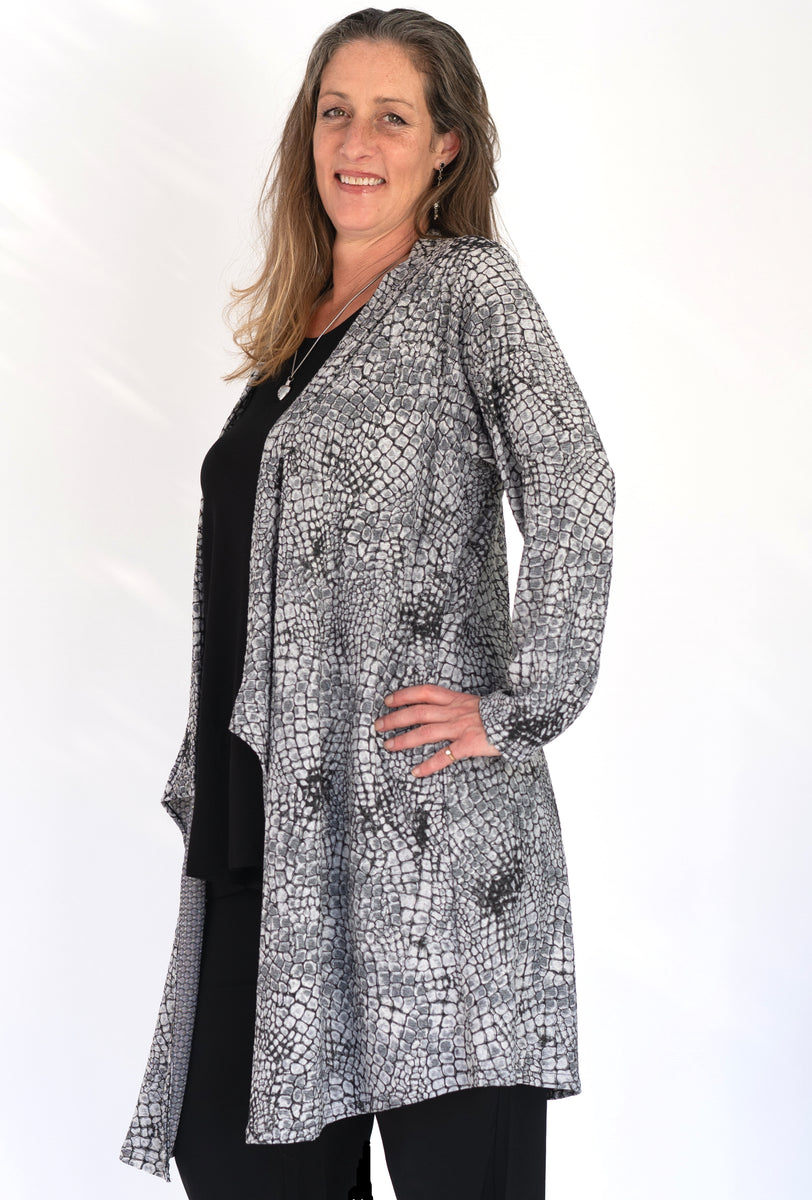 Lana Jacket / Animal – Laila Goddess