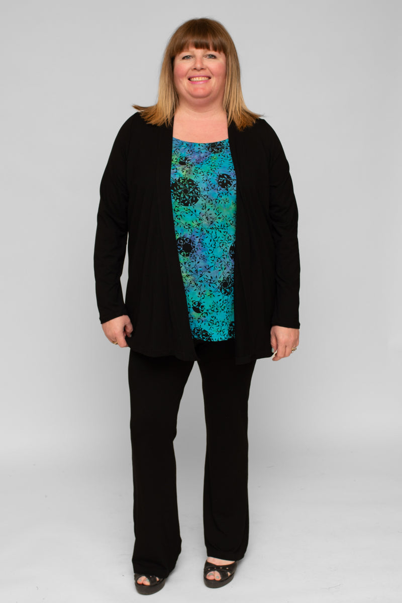 Coco Jacket / Solid Noir – Laila Goddess