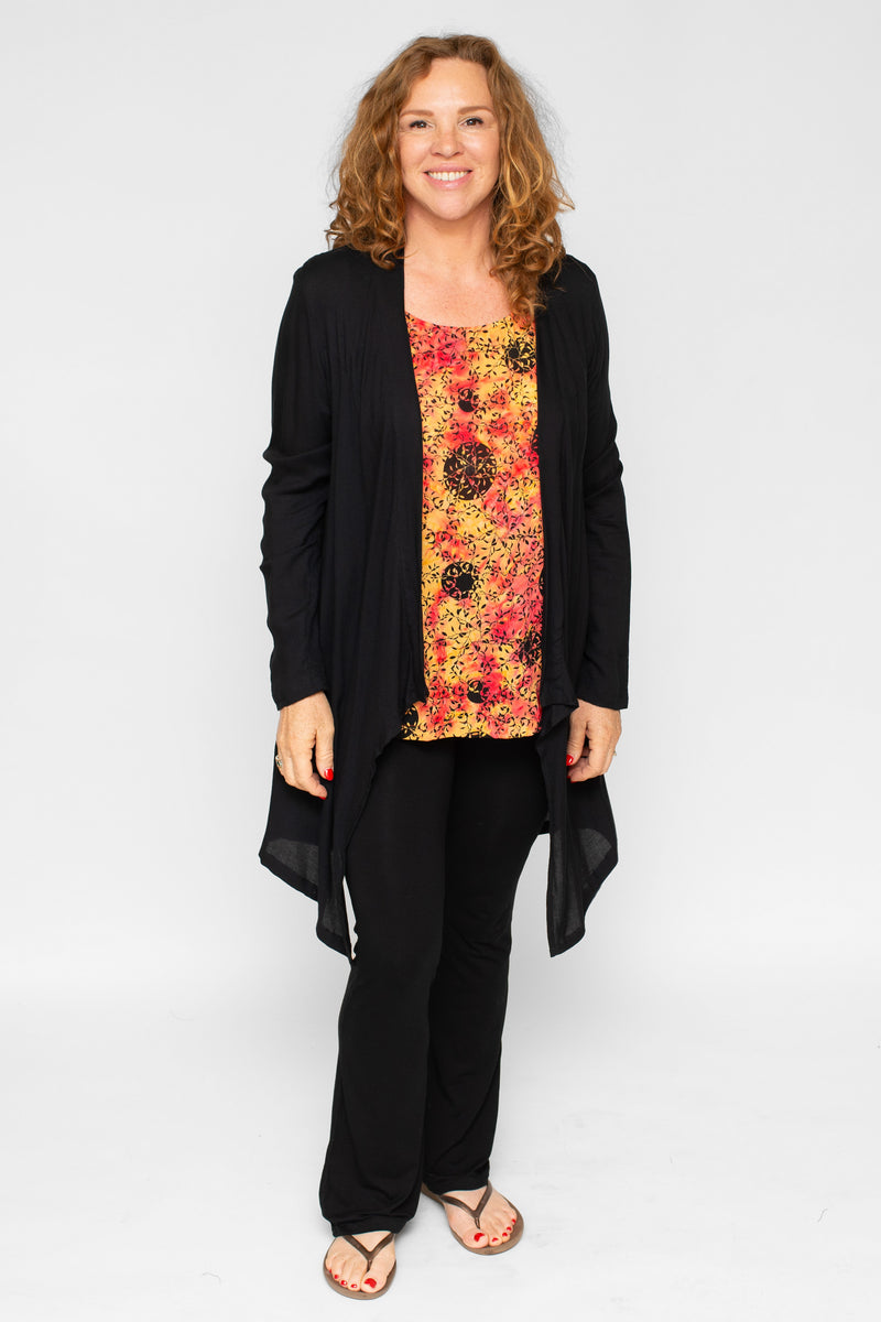 Lana Jacket / Solid Noir – Laila Goddess