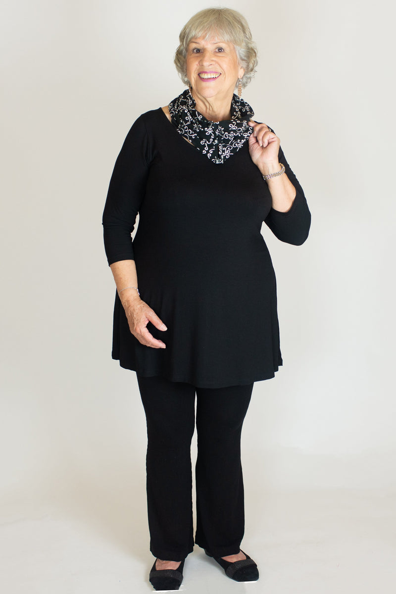 Gina Cowl / Artemis Noir – Laila Goddess
